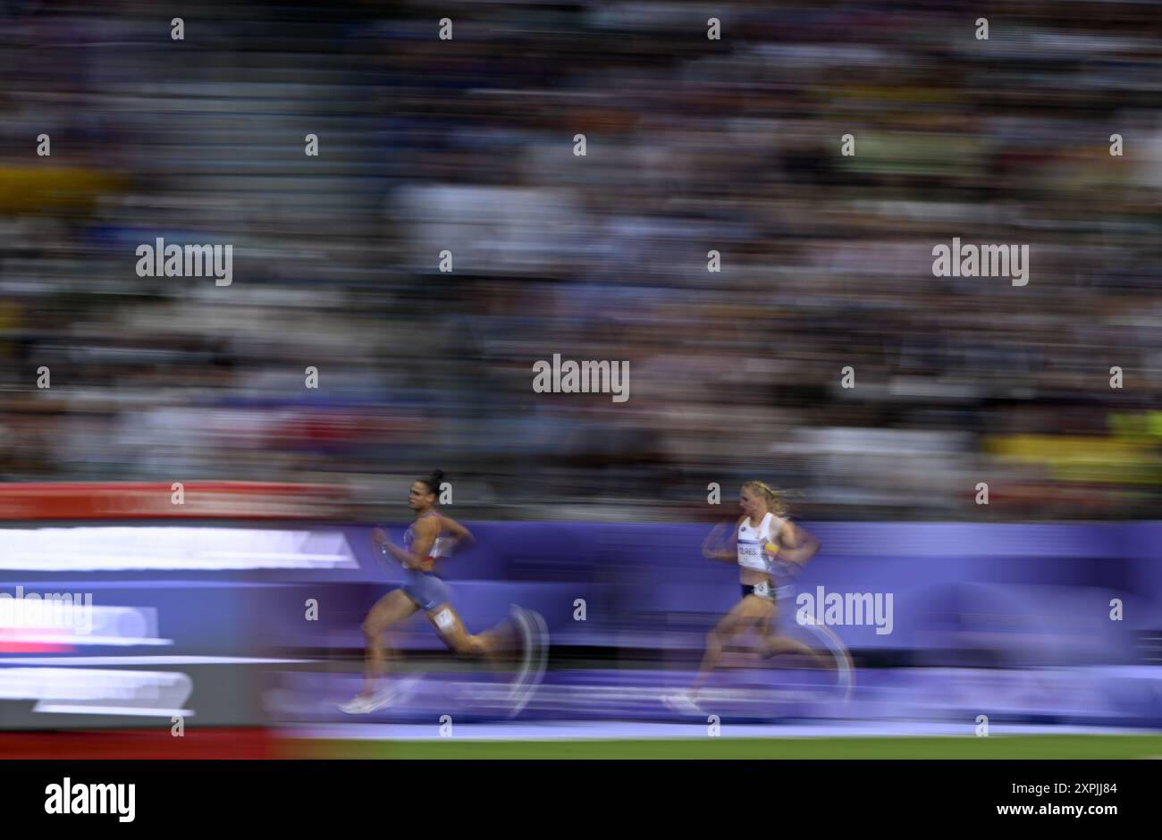 Paris, France. 06th Aug, 2024. USA' Sydney Mc Laughlin Levrone and ...