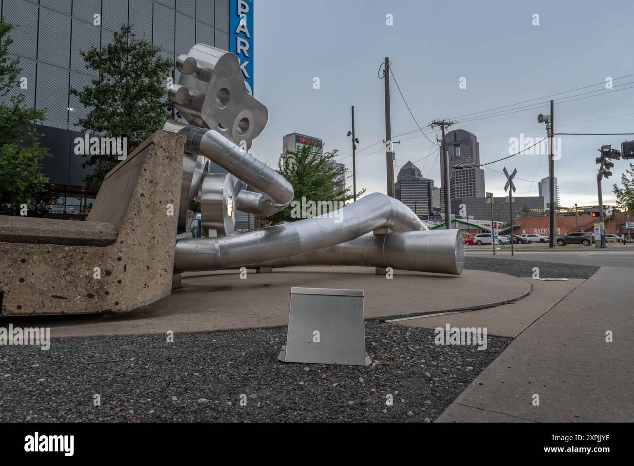 The traveling man deep ellum hi-res stock photography and images - Alamy