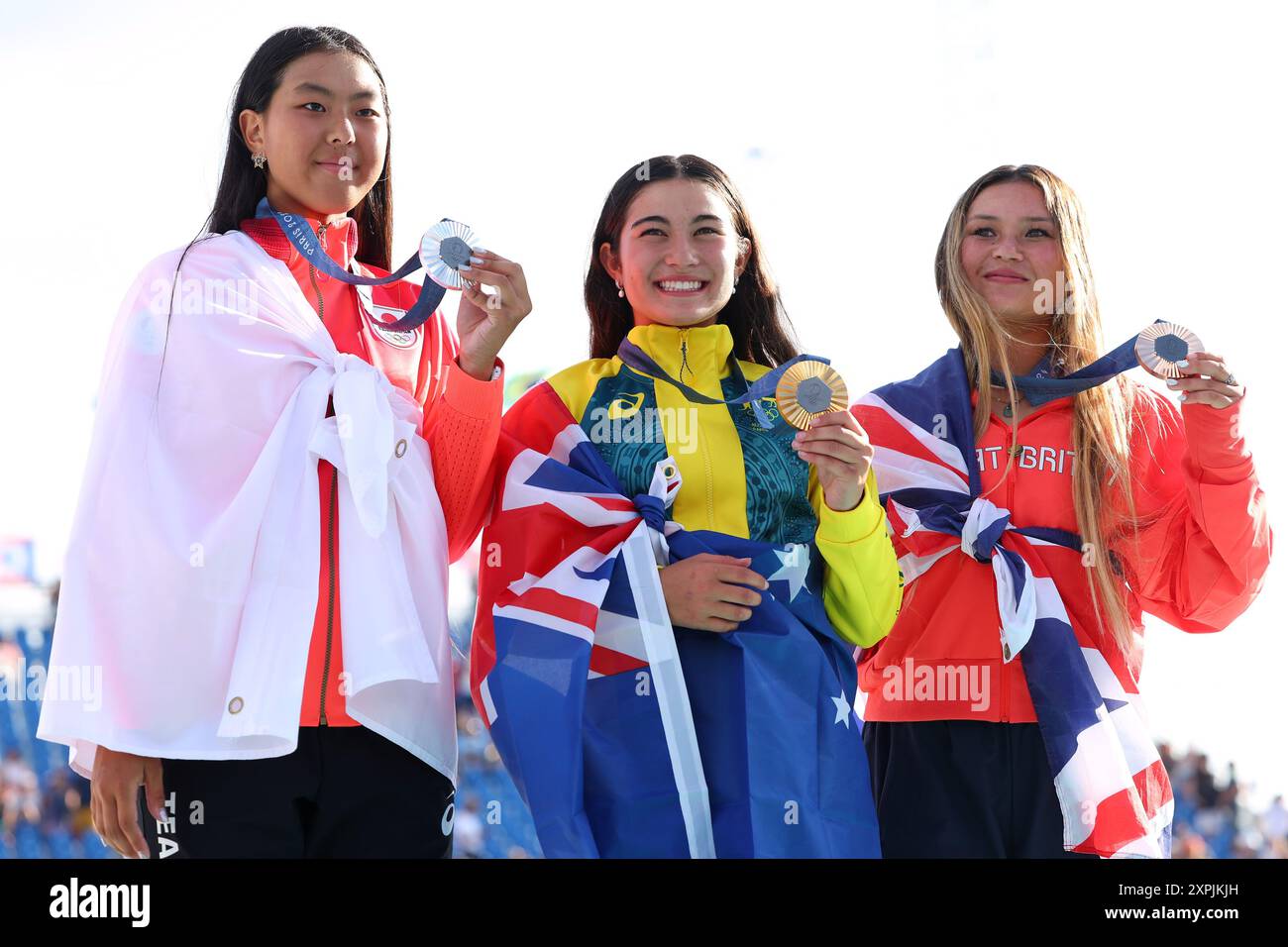 Paris, France. 6th Aug, 2024. Kokona Hiraki (JPN), Arisa Trew (AUS ...