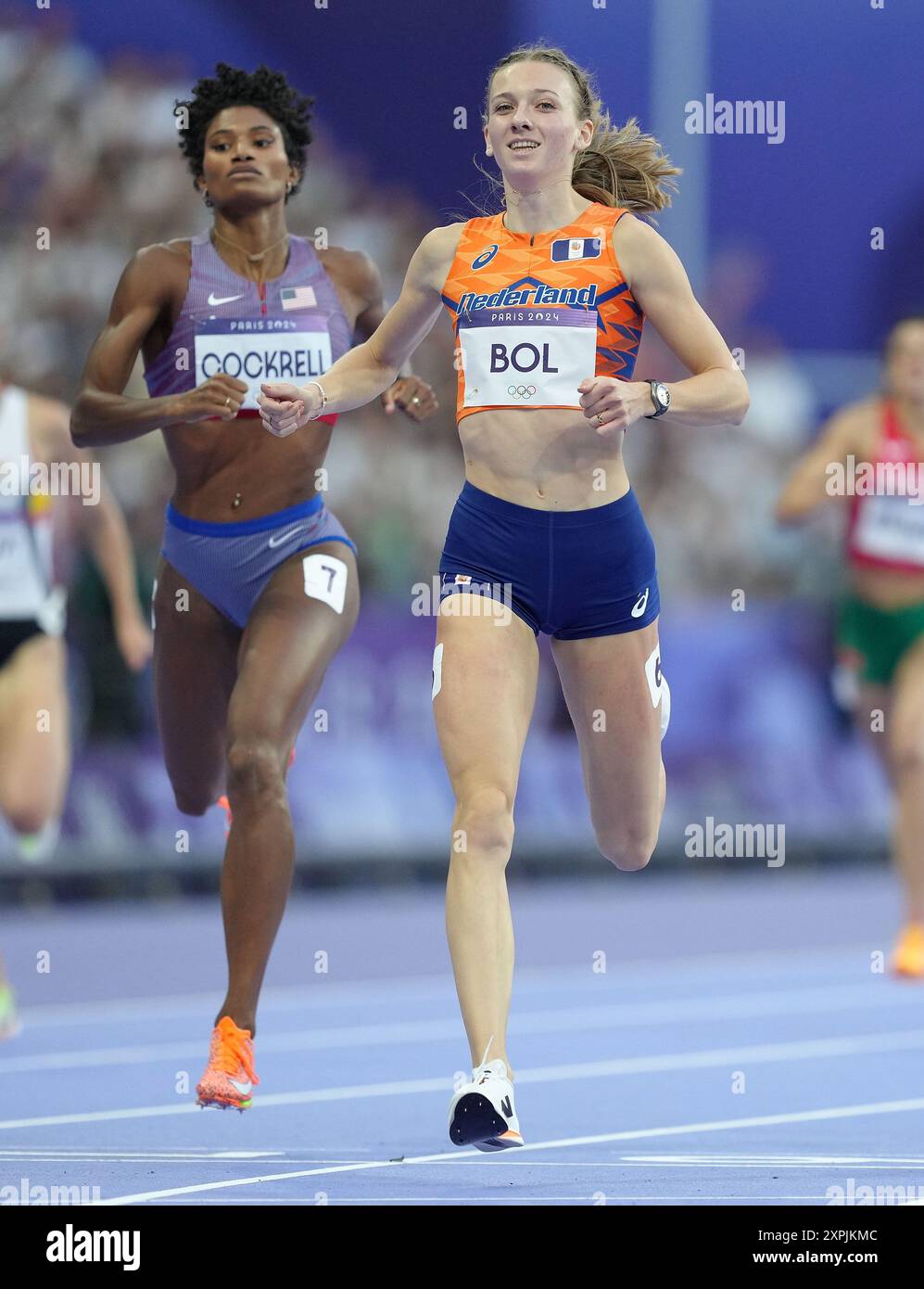 Paris, France. 6th Aug, 2024. Femke Bol (R) of the Netherlands and Anna ...