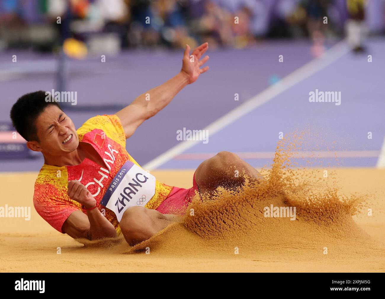 Paris, France. 6th Aug, 2024. Zhang Mingkun of China competes during ...