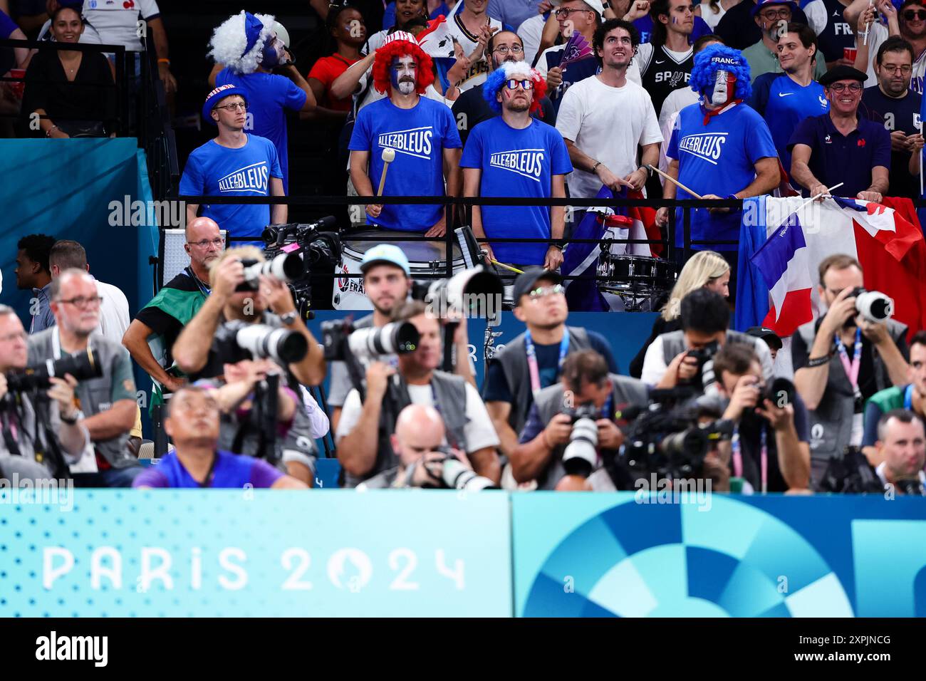 Crowd of people in paris 2024 olympic games hi-res stock photography ...