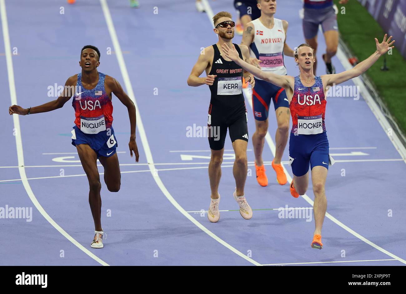 Paris, France. 6th Aug, 2024. Cole Hocker (front R) of the United ...