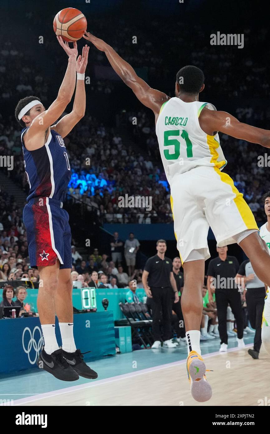 Paris, France. 06th Aug, 2024. Devin Booker of the U.S. (15) attempts a ...