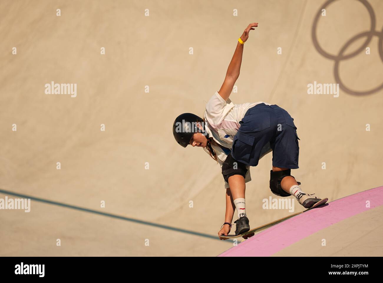 Paris, France. 6 August, 2024. Emilie Alexandre (France) competes ...