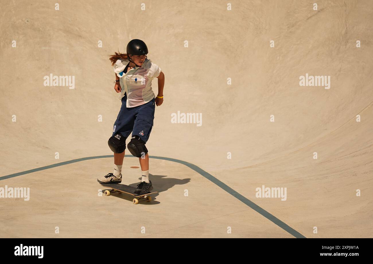 Paris, France. 6 August, 2024. Emilie Alexandre (France) competes ...