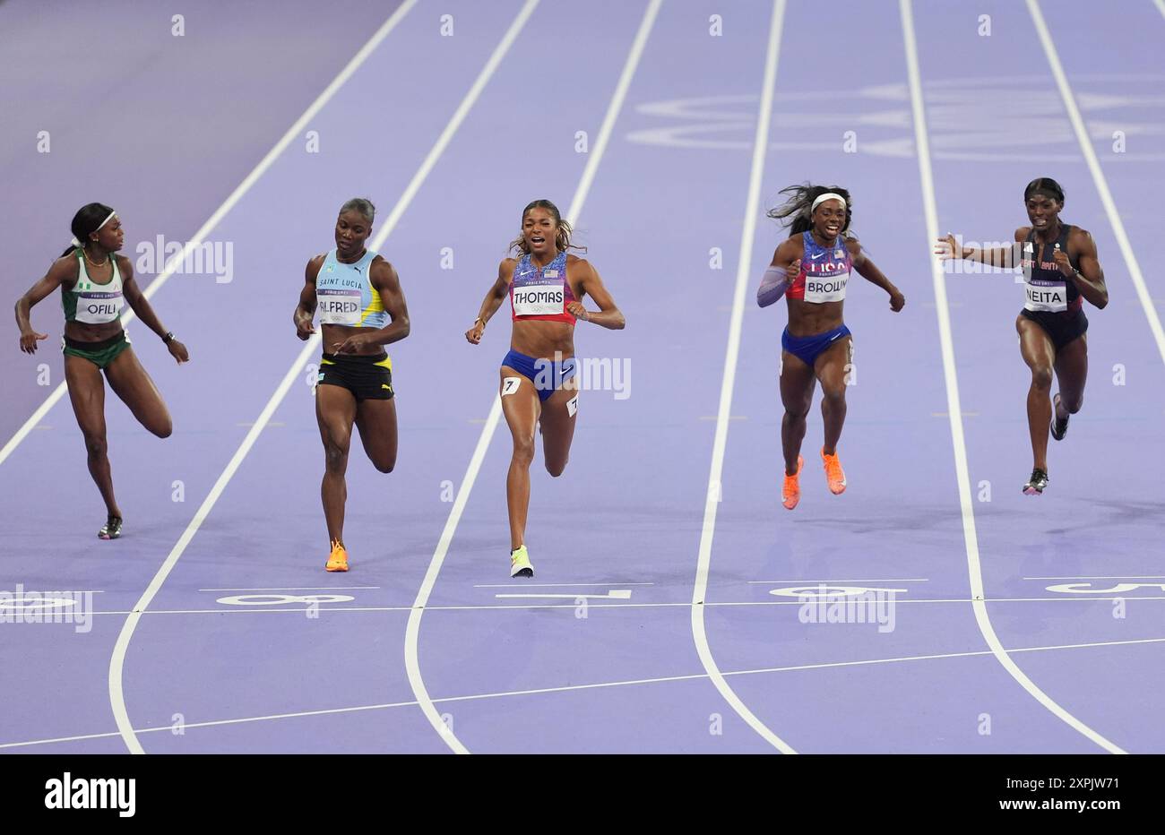 Paris, France. 06th Aug, 2024. Gabriella Thomas of the U.S. crosses the ...