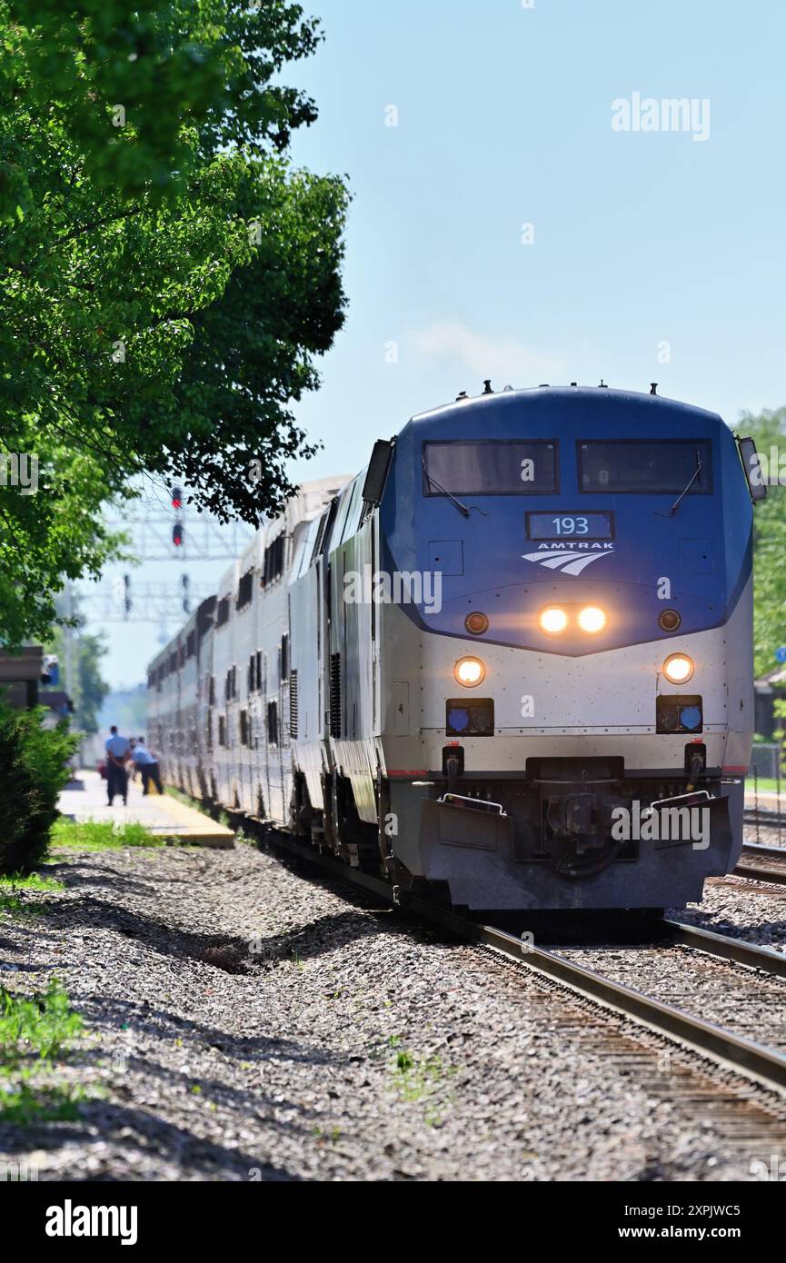 Naperville, Illinois, USA. Amtrak's California Zephyr making its stop ...