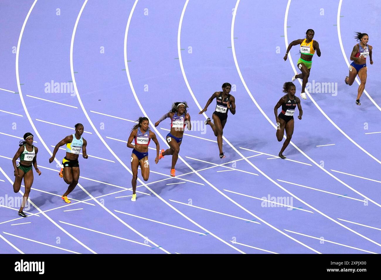 Gabrielle Thomas, third from left, of the United States, leads the ...