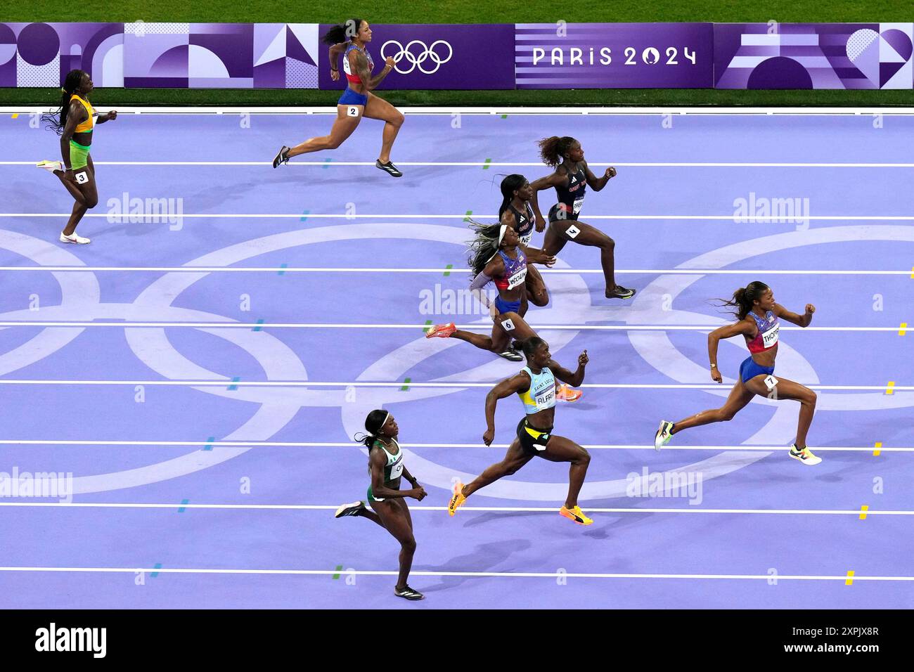 Gabrielle Thomas, of the United States, leads the field in the women's ...