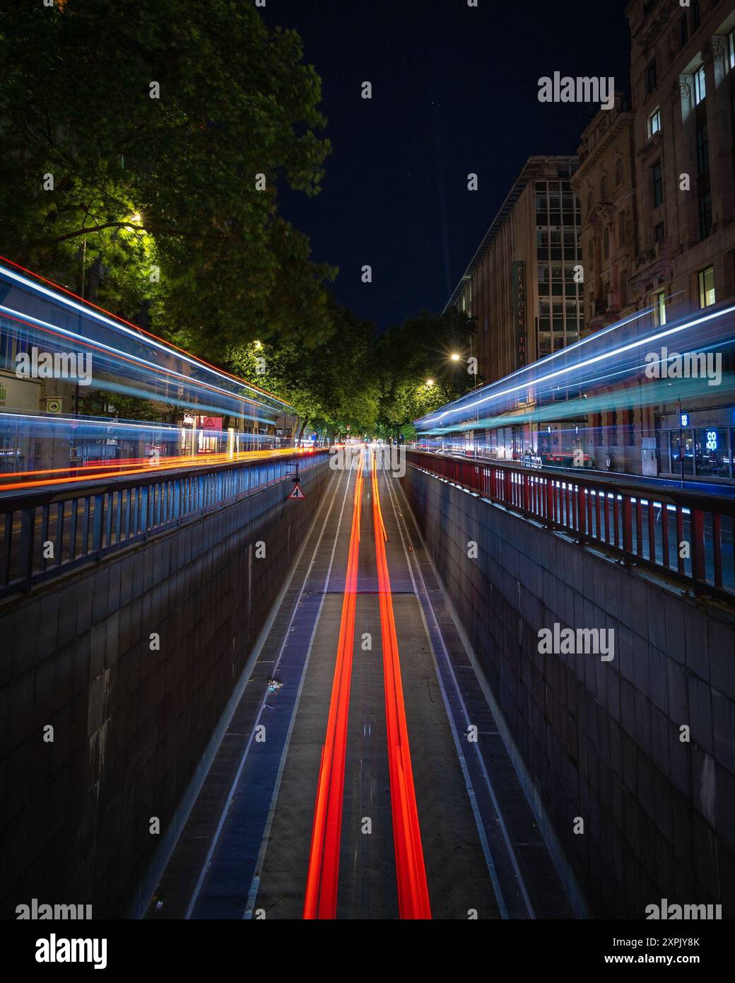 The holborn bus hi-res stock photography and images - Alamy