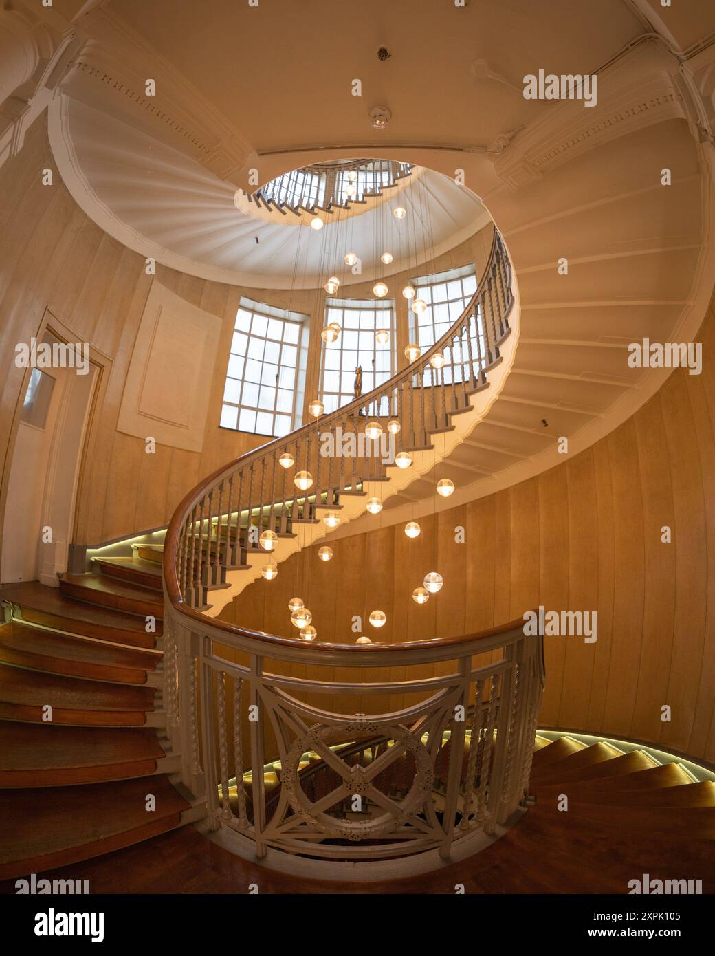 The Cecil Brewer Staircase, Heals Department Store Stock Photo - Alamy
