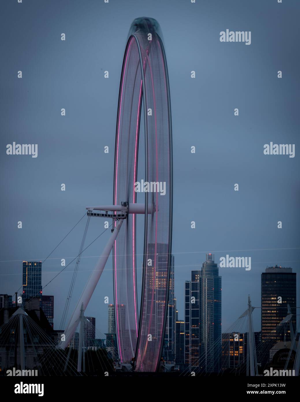 London eye spinning hi-res stock photography and images - Alamy