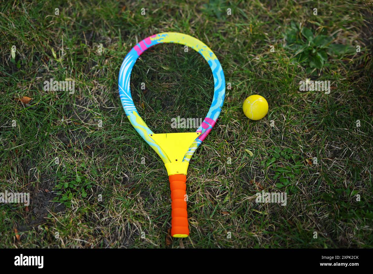 Red badminton ball hi-res stock photography and images - Alamy