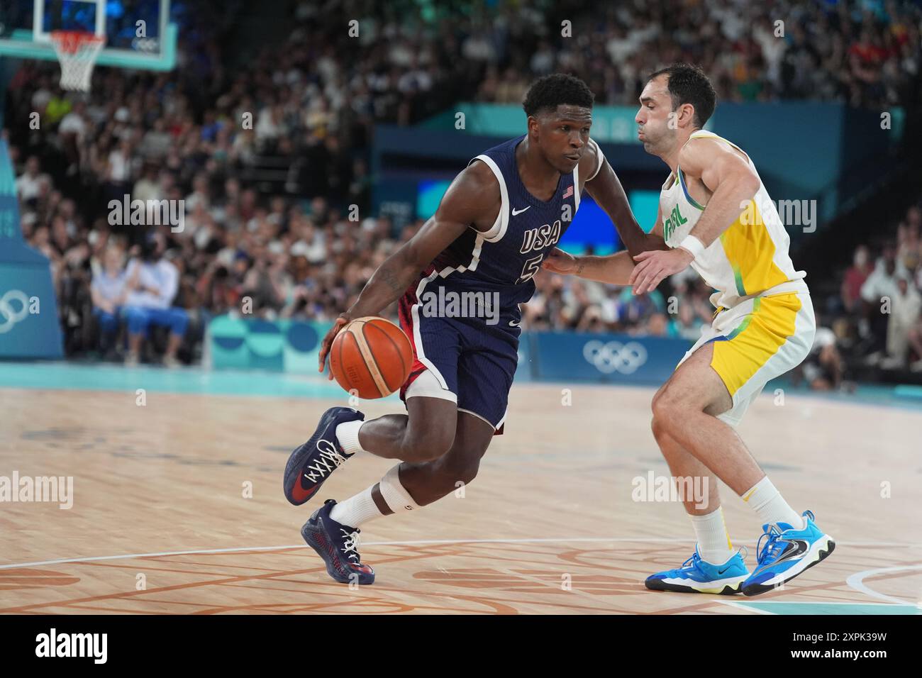 Anthony edwards basketball hi-res stock photography and images - Alamy