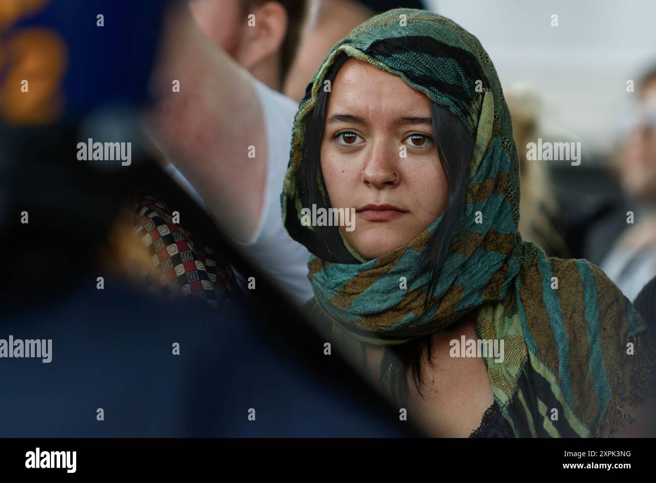 Bristol Riot - Anti racism activists confront Far-right activists in ...