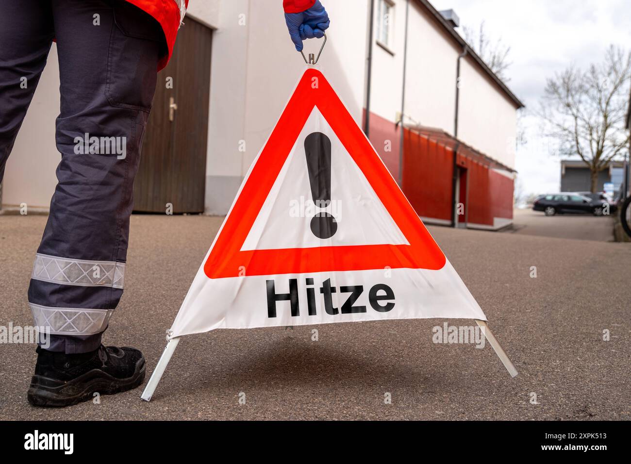 6 August 2024: Emergency doctor puts up warning sign with the words ...