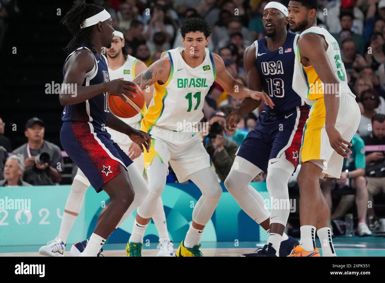 Paris, France. 06th Aug, 2024. Jrue Holiday of the U.S. (12) looks ...