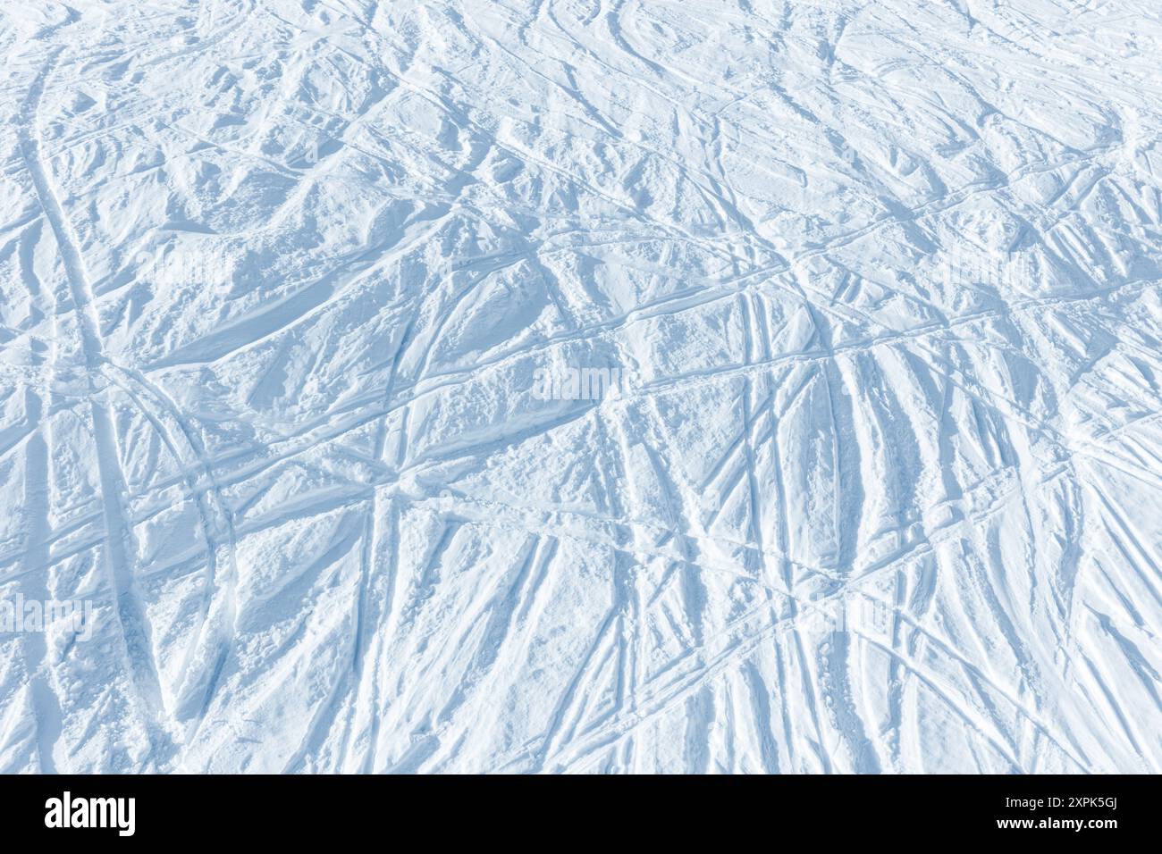 Snowboard trails freeride hi-res stock photography and images - Alamy