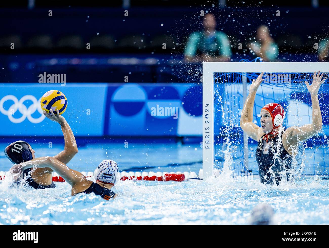 PARIS - Water polo player Laura Aarts during the quarter-final against ...