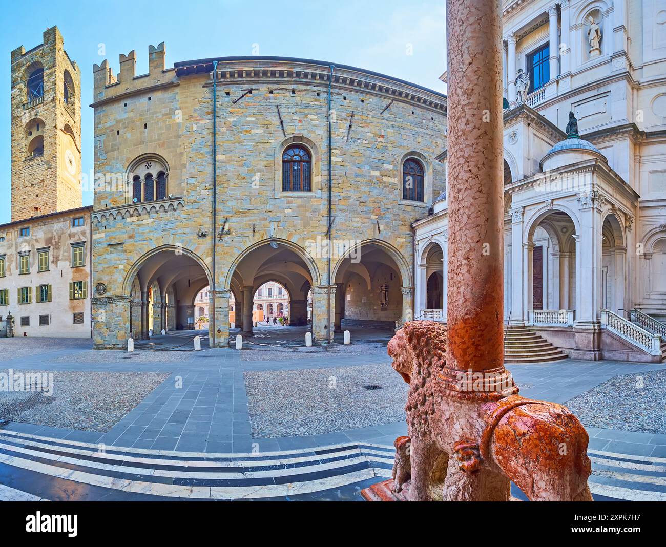 Piazza Duomo with sculpture of Red Lion Gate of Basilica of Santa Maria ...