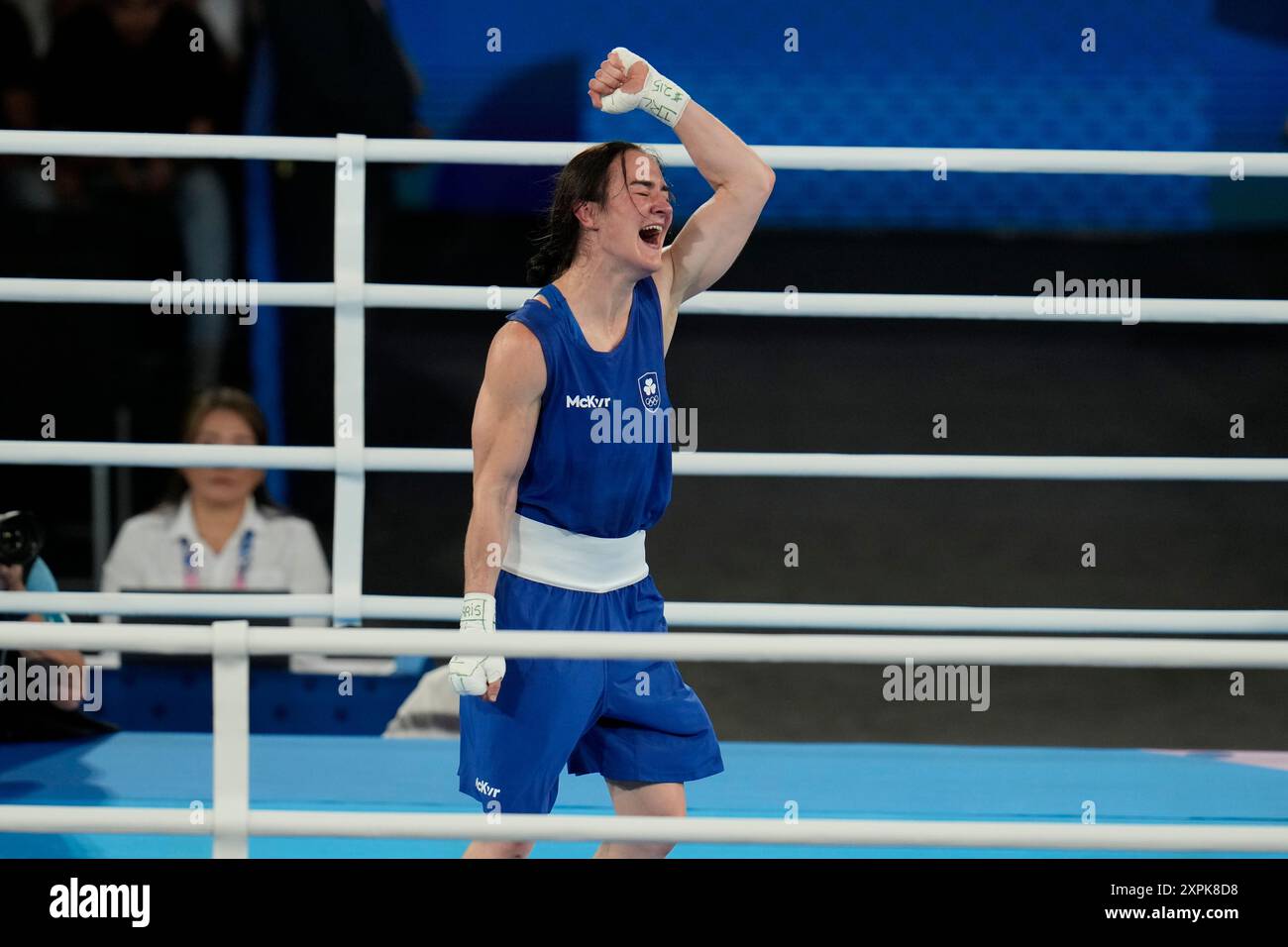 Ireland's Kellie Harrington celebrates winning gold after defeating ...