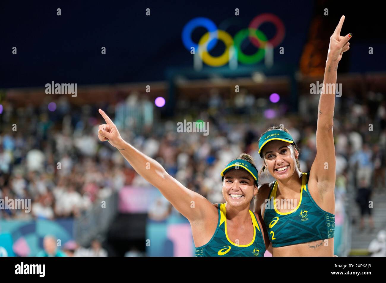 Australia's Mariafe Artacho del Solar, left, and Taliqua Clancy ...