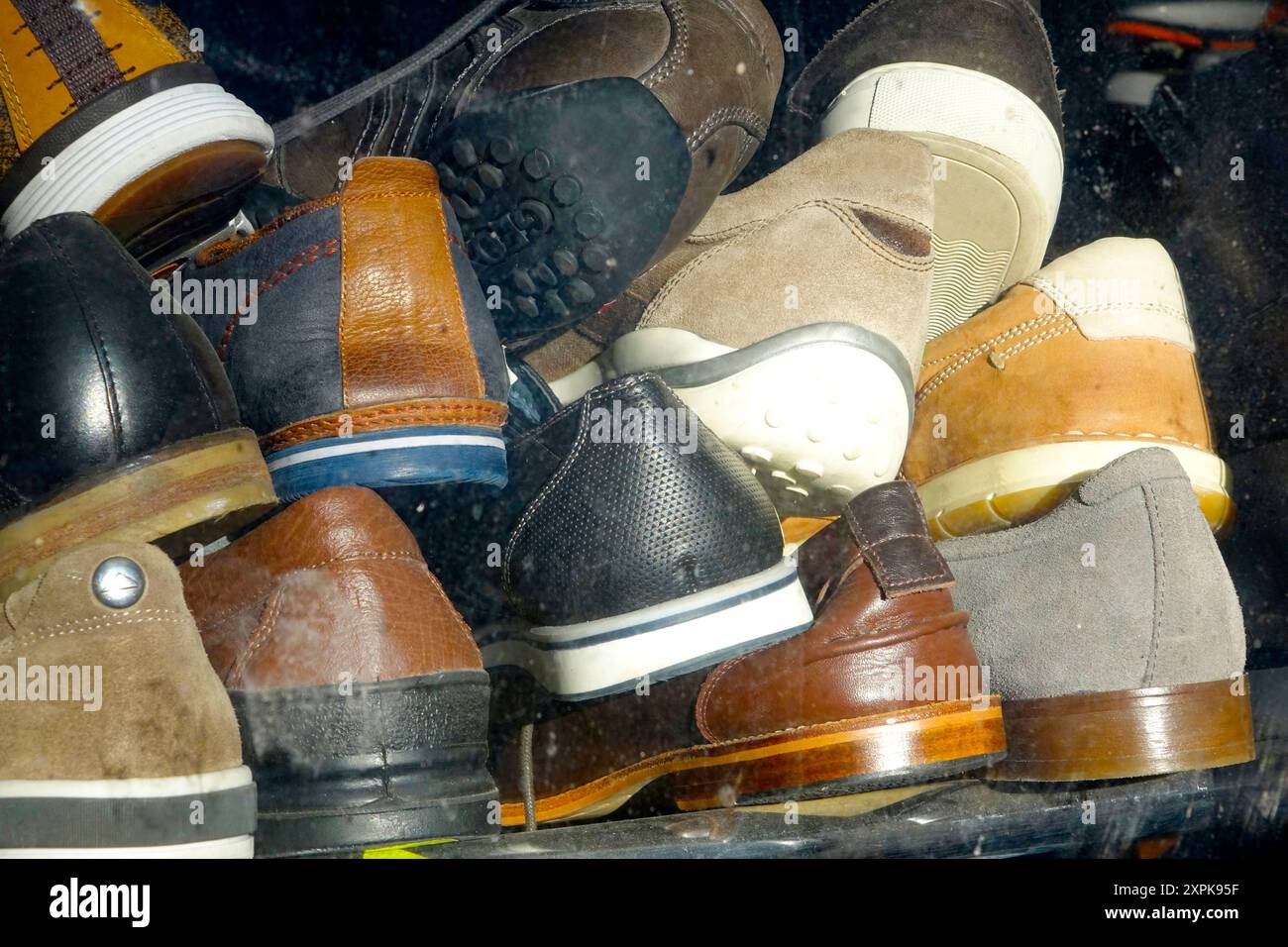 Highlighting different models hi-res stock photography and images - Alamy