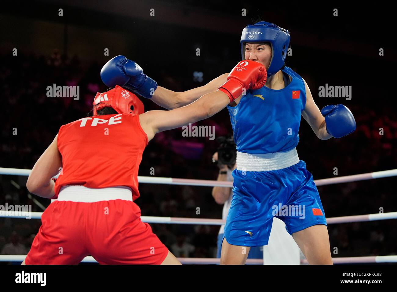 Taiwan's Chen Nien-chin, left, fights China's Yang Liu in their women's ...