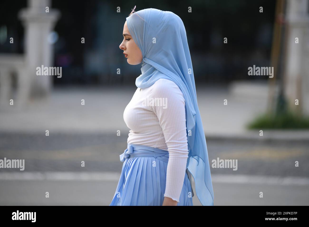 Young hijab muslim woman hi-res stock photography and images - Alamy