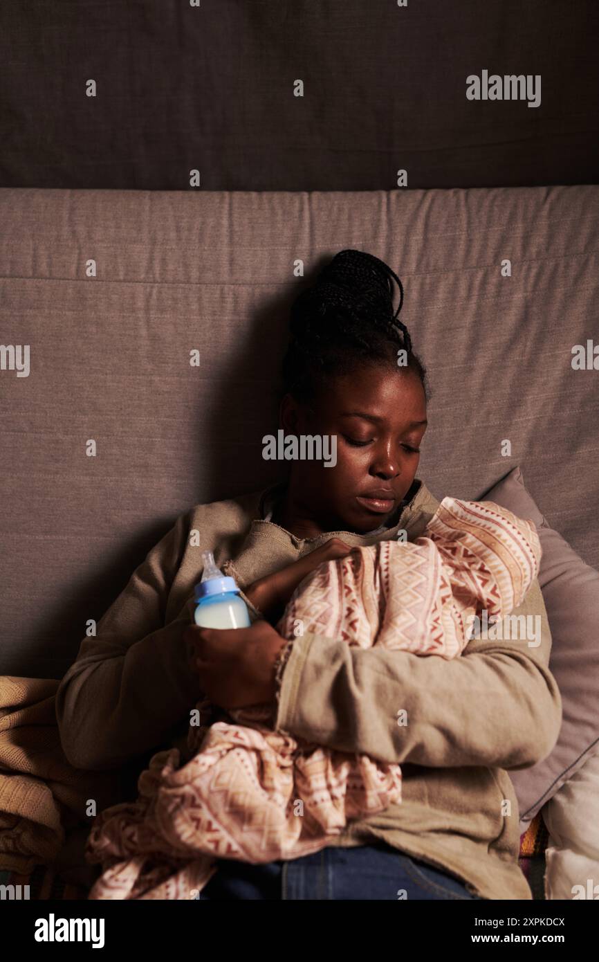 Single mother poor hi-res stock photography and images - Alamy