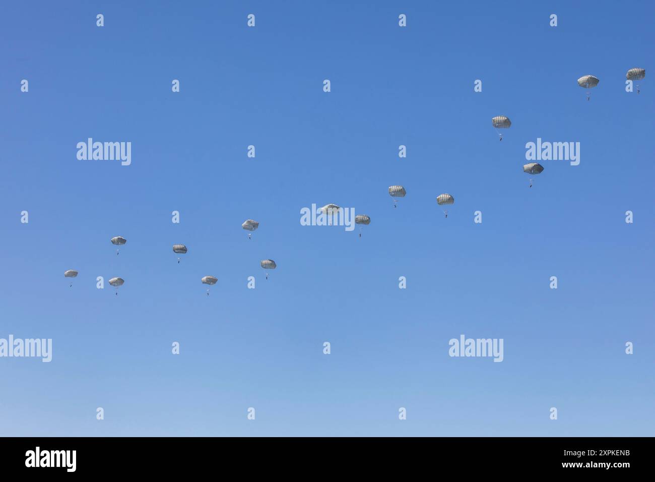 Soldiers from 3rd Battalion, 509th Parachute Infantry Regiment, 2nd ...