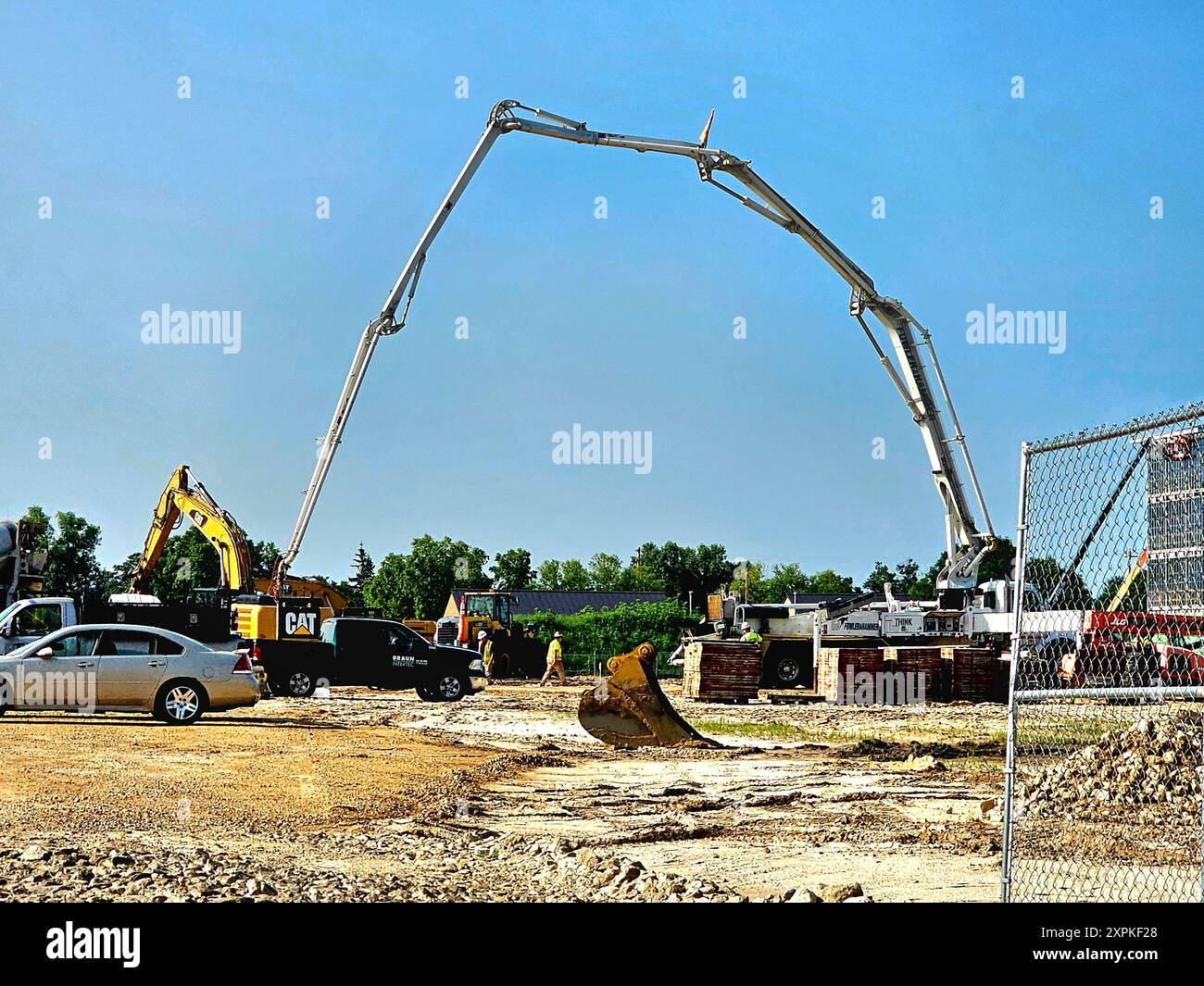 Contractors work on a new $27.3 million transient training troops ...