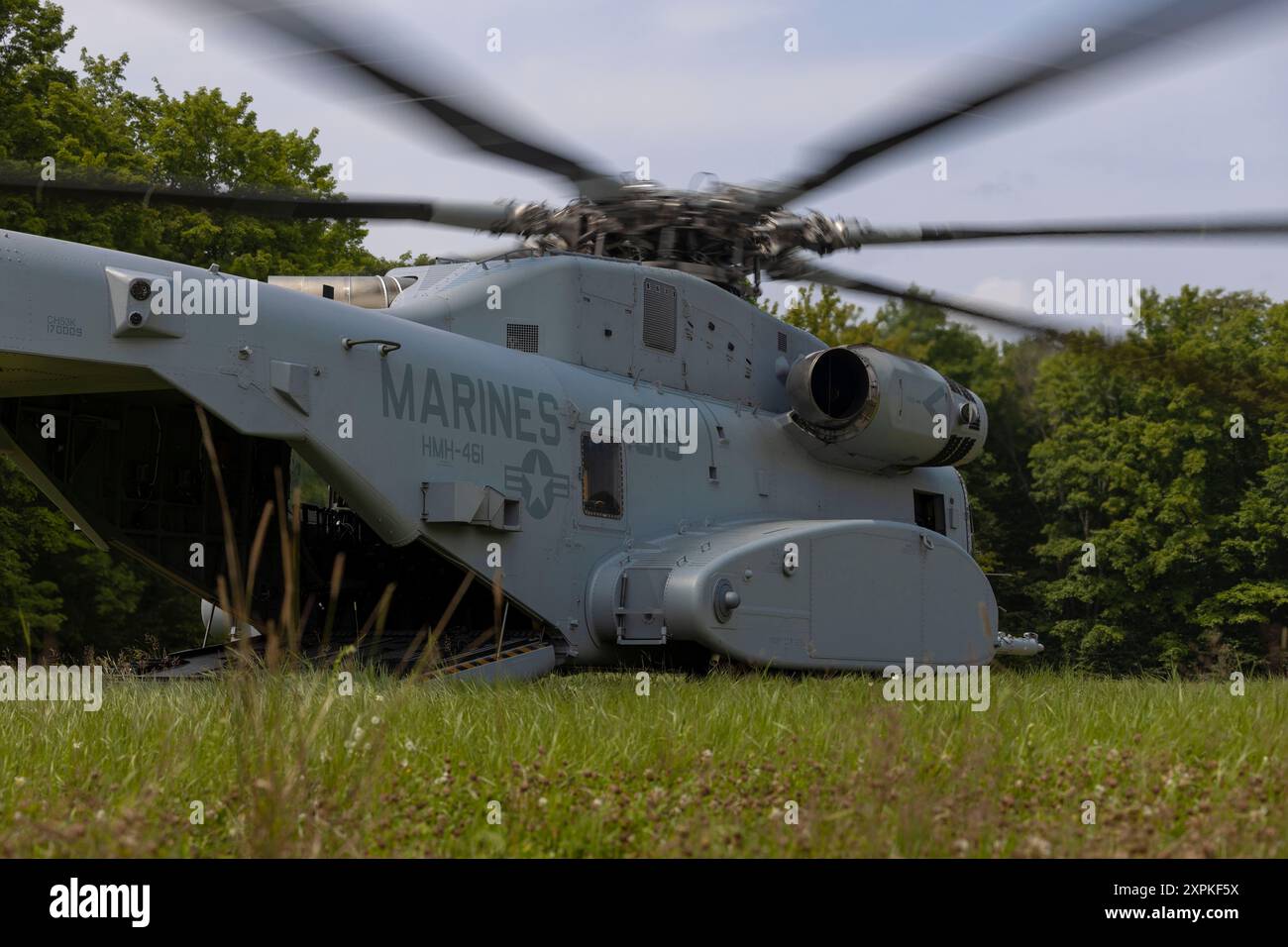 A U.S. Marine Corps CH-53K King Stallion with Marine Heavy Helicopter ...