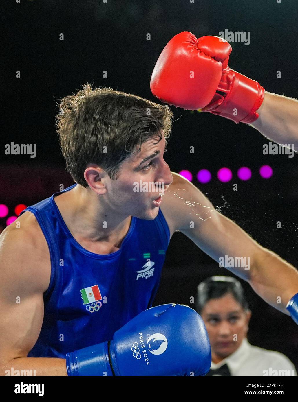 Paris, France. 6th Aug, 2024. Marco Alonso Verde Alvarez (in blue) of ...