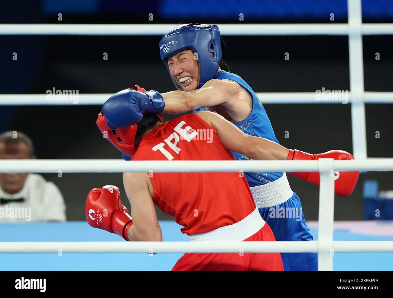 Paris, France. 6th Aug, 2024. Yang Liu (R) of China competes against ...
