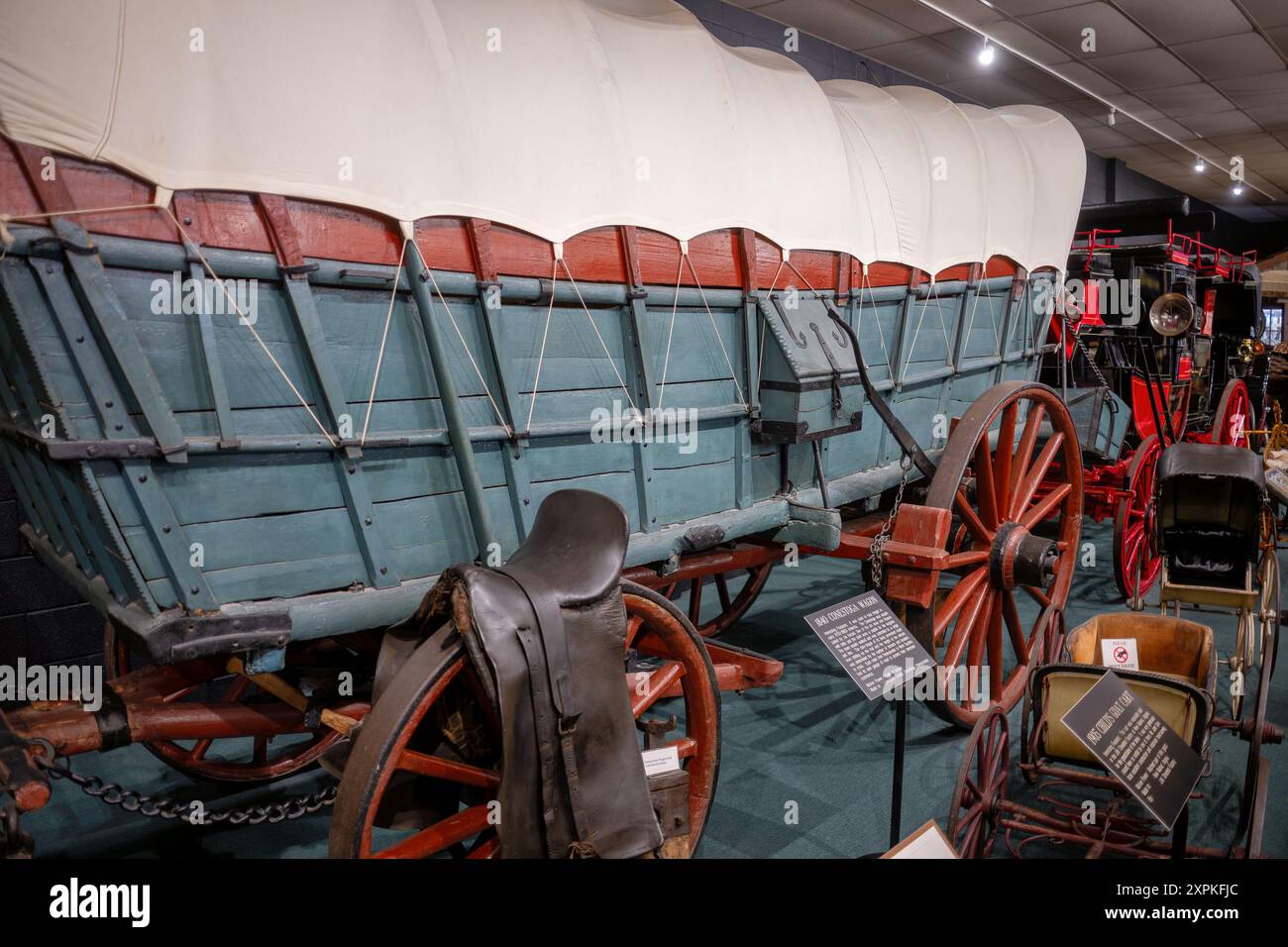 Conestoga wagon hi-res stock photography and images - Alamy