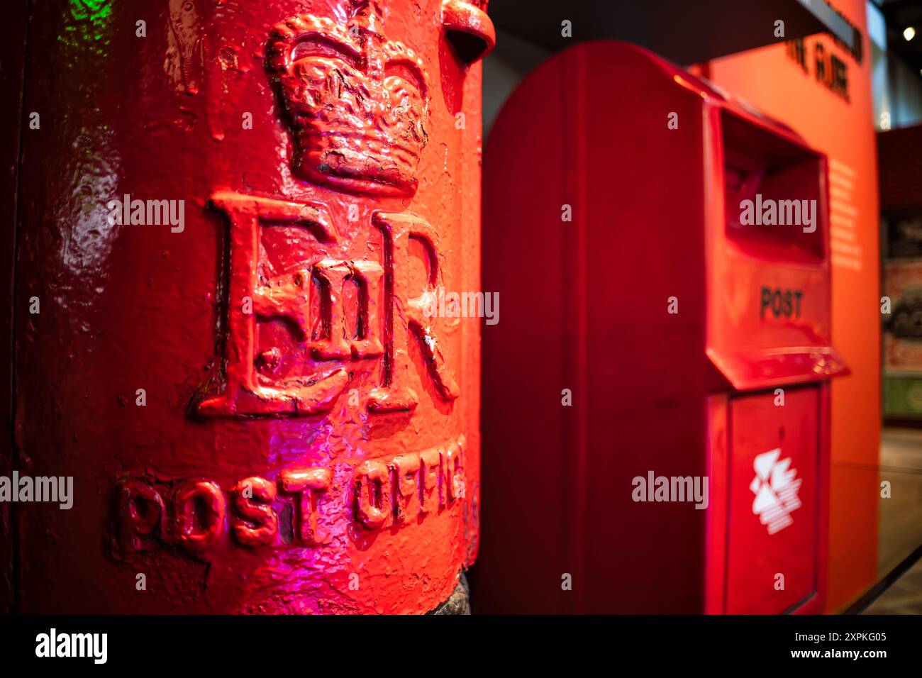 Asian postal systems hi-res stock photography and images - Alamy