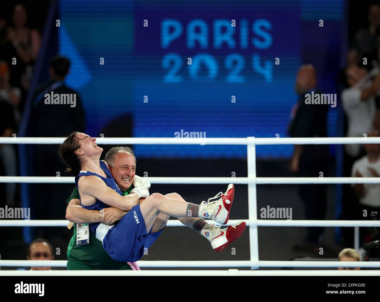 Paris, France. 6th Aug, 2024. Kellie Harrington of Ireland celebrates ...