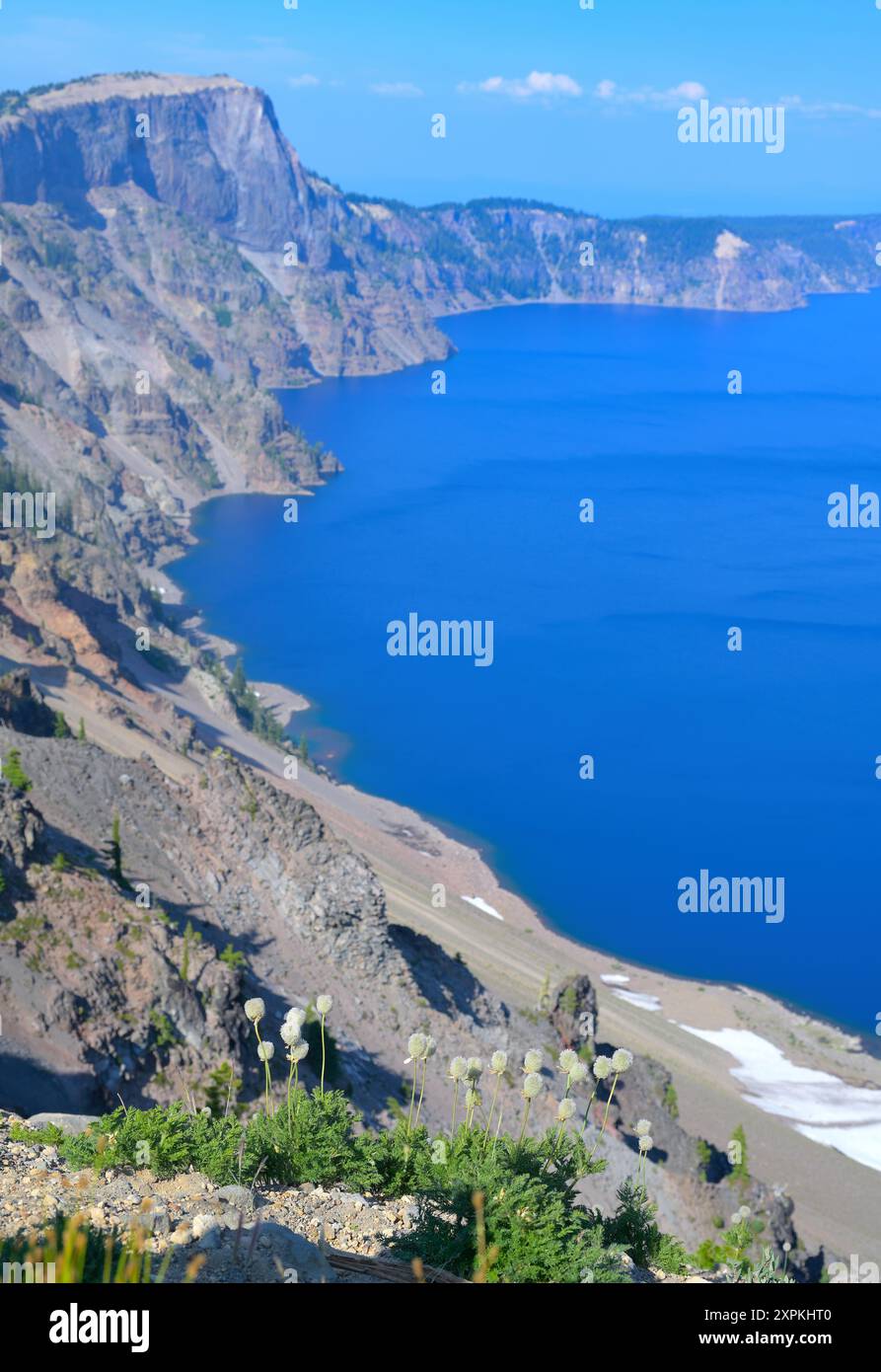 The amazing Crater Lake National Park at Watchman Overlook, Oregon OR ...