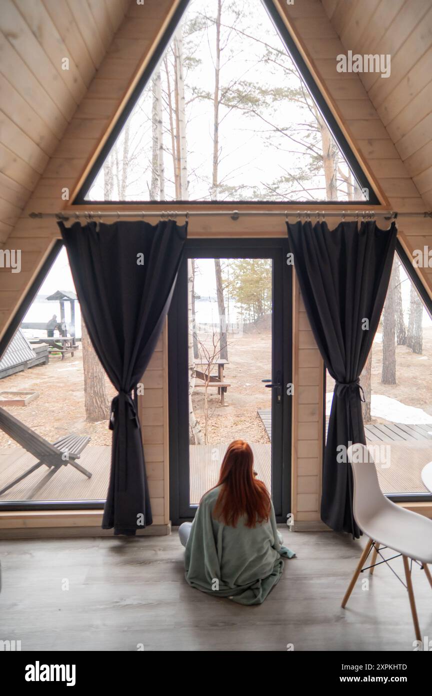 Sick girl looking out window hi-res stock photography and images - Alamy