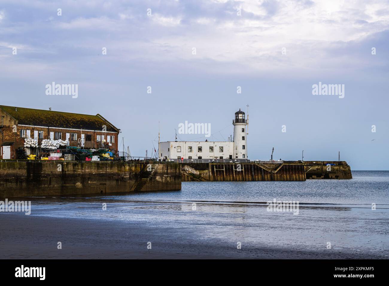 Scarborough Lighthouse and Harbour, Vincent Pier, Scarborough, North ...