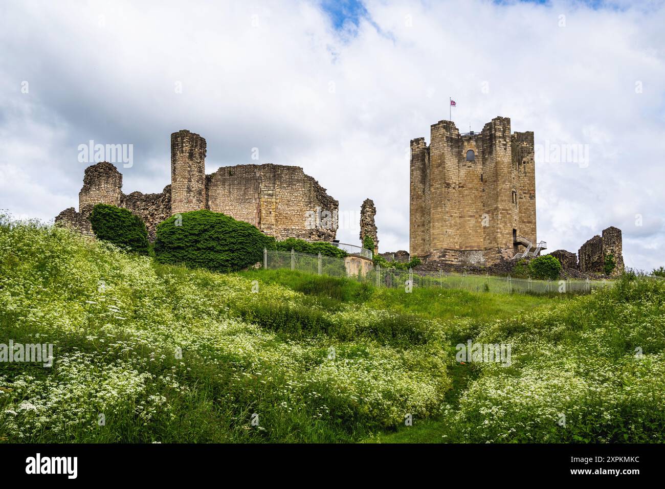 Conisbrough castle aerial hi-res stock photography and images - Alamy