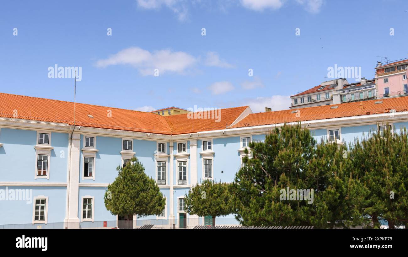 Peach buildings hi-res stock photography and images - Alamy