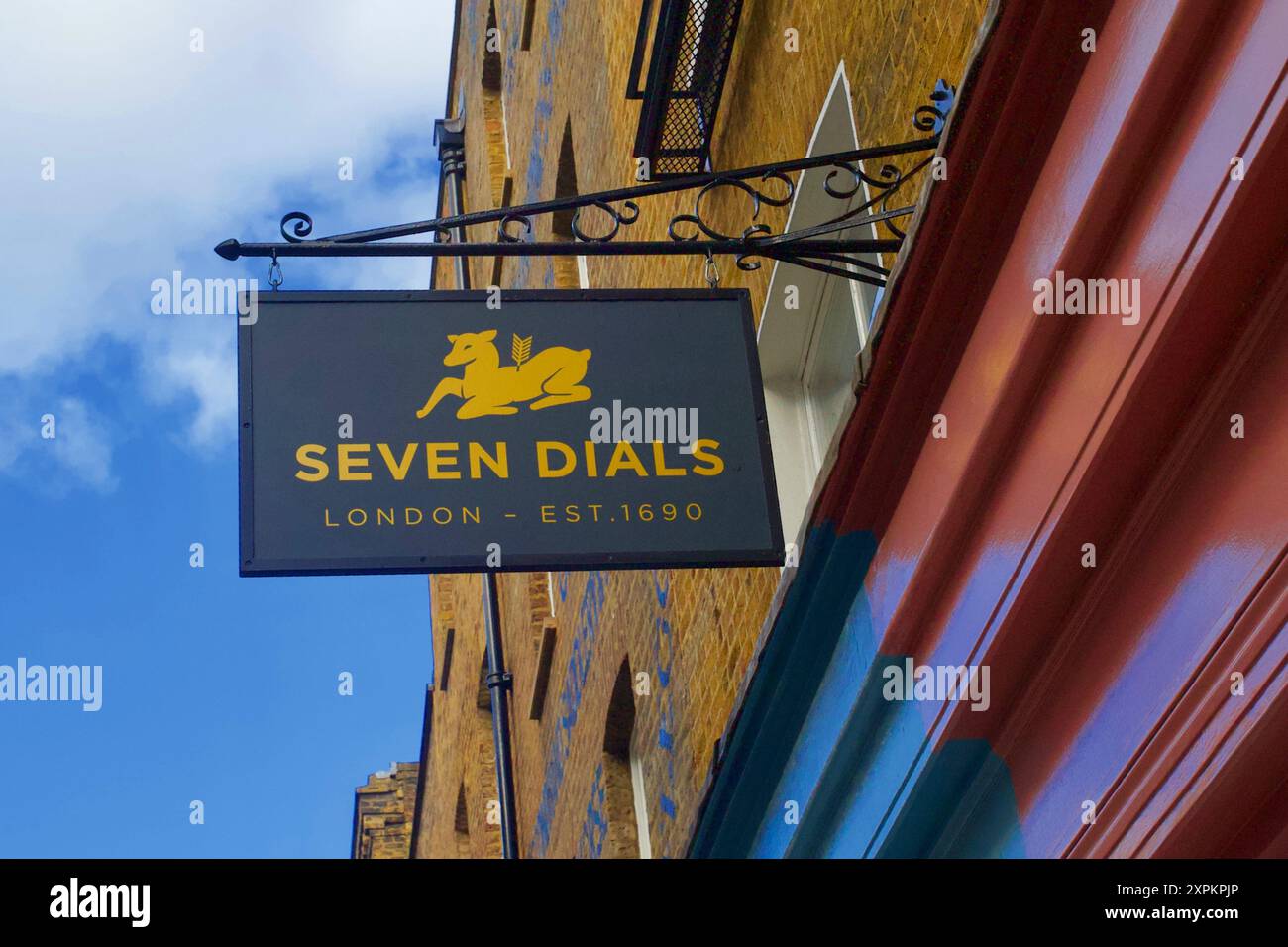 Seven Dials, Covent Garden, London, England Stock Photo - Alamy