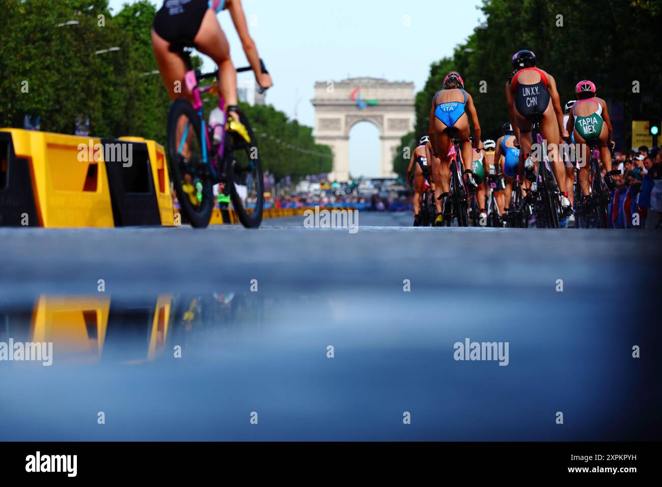 Paris, France. 31st July, 2024. The Arch of Triumph/General view ...