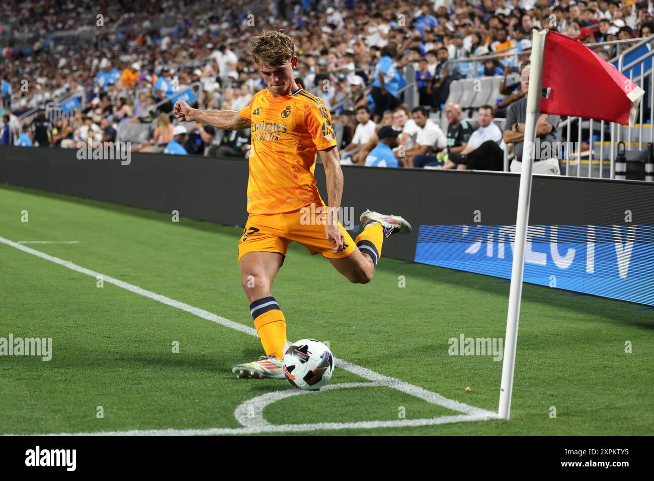 Paz soccer hi-res stock photography and images - Alamy