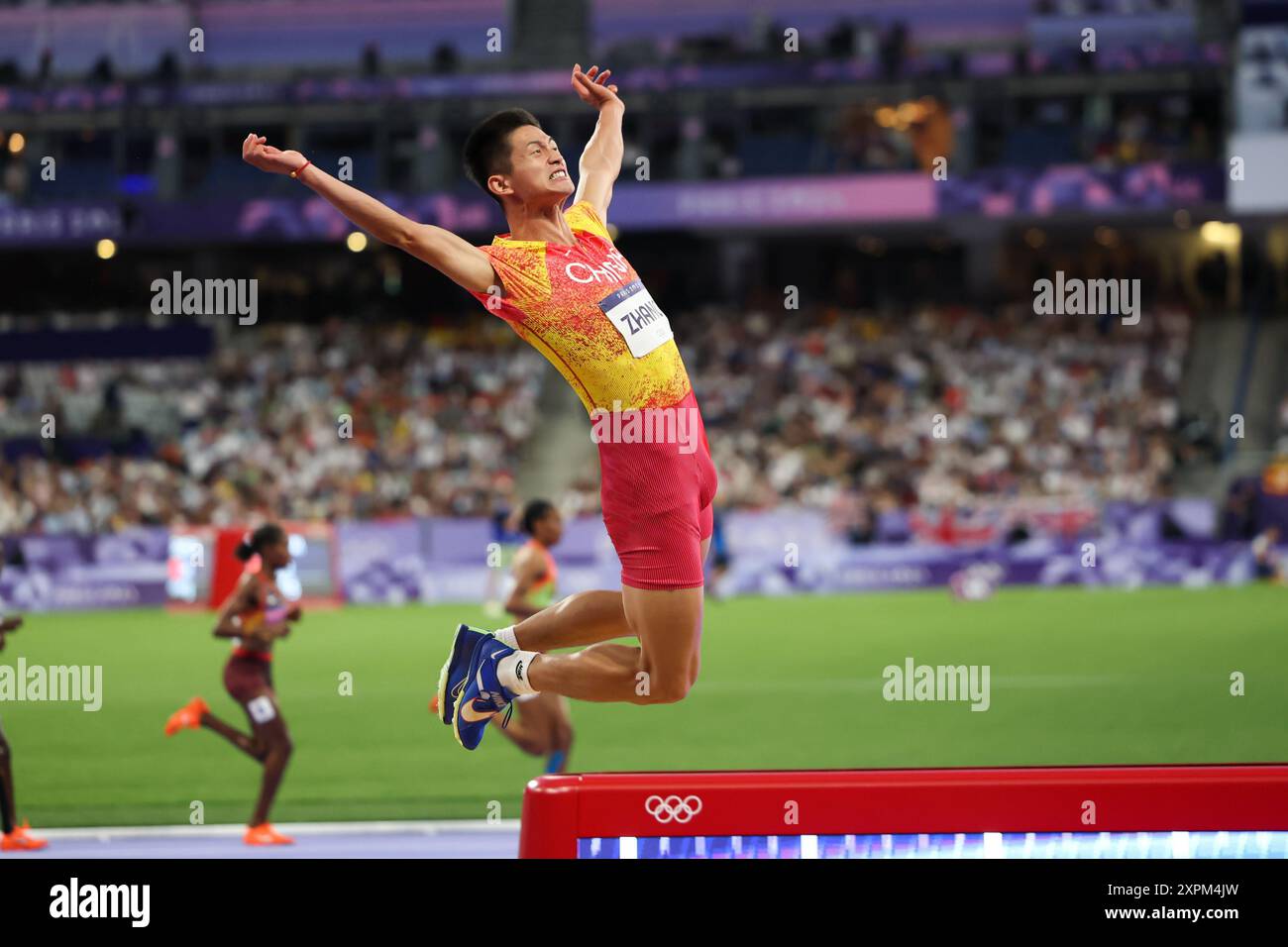 **CHINESE MAINLAND, HONG KONG, MACAU AND TAIWAN OUT** Chinese long ...