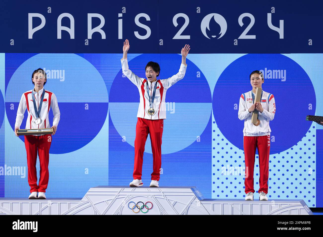 **CHINESE MAINLAND, HONG KONG, MACAU AND TAIWAN OUT** Chinese divers Quan Hongchan and Chen Yuxi ...