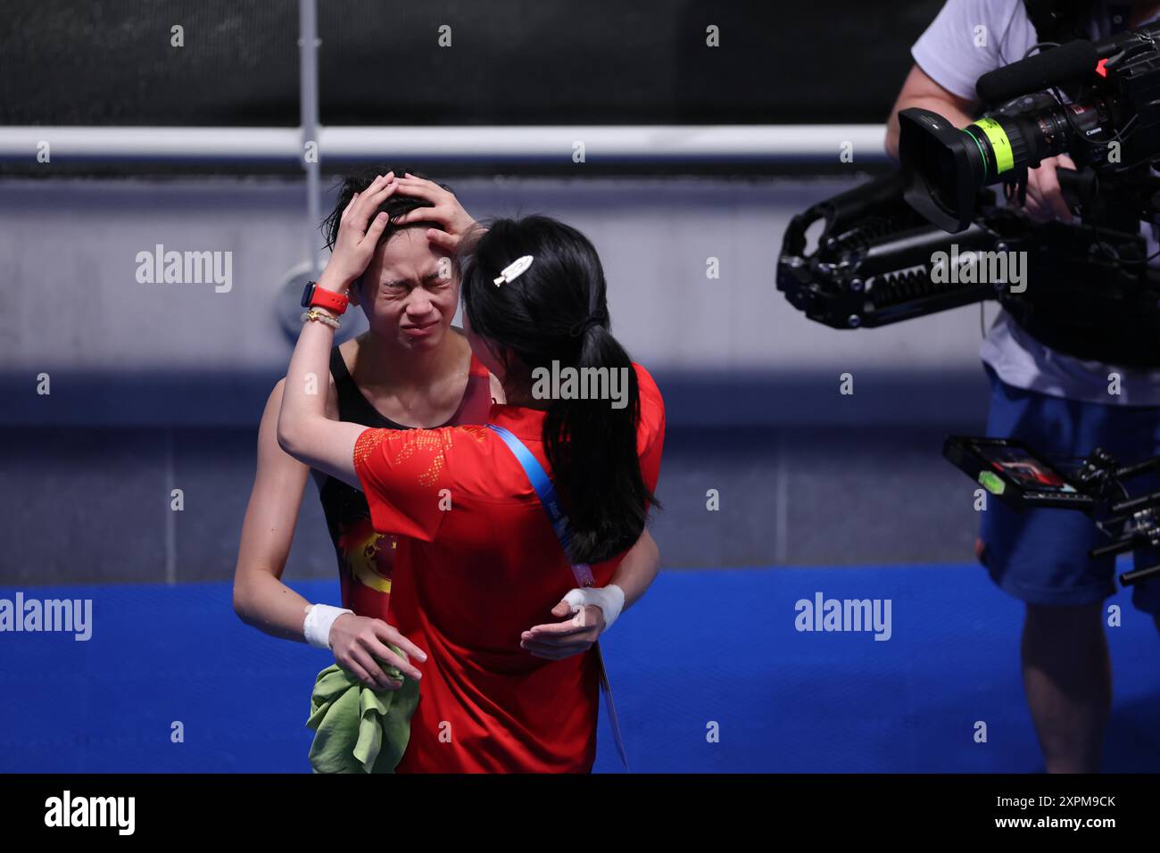 **CHINESE MAINLAND, HONG KONG, MACAU AND TAIWAN OUT** Chinese diver ...
